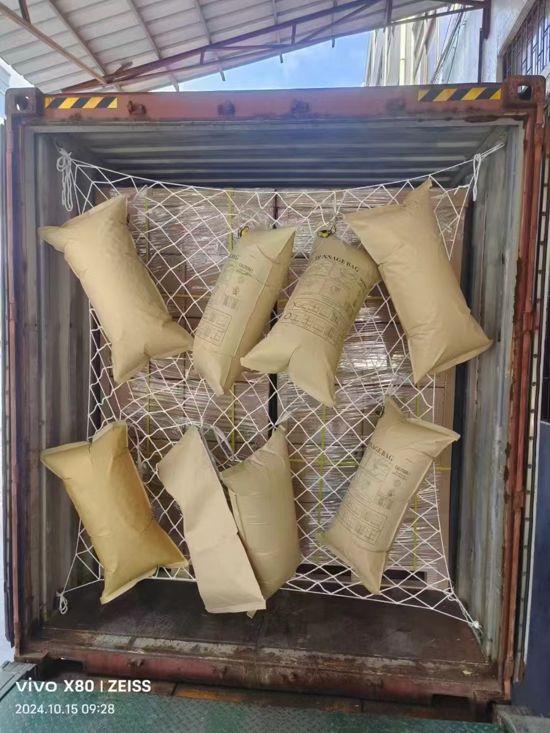 40HQ container inner size and cbm